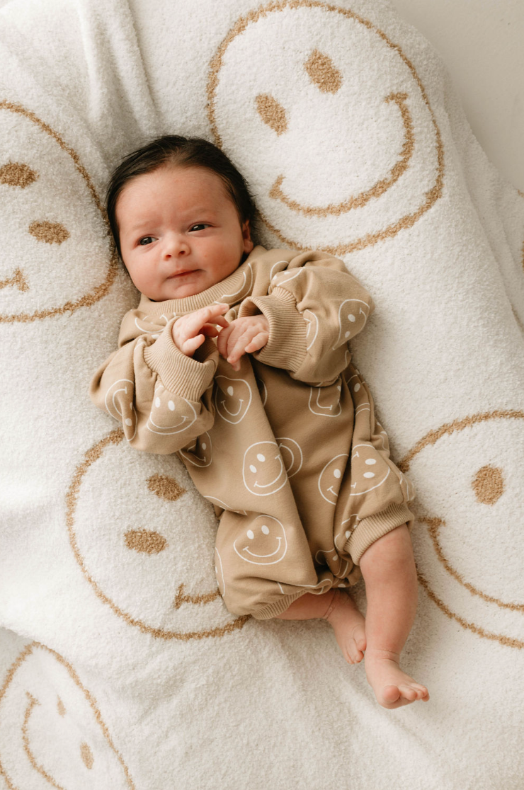 LITTLE LUNAS – LUNAWEAR